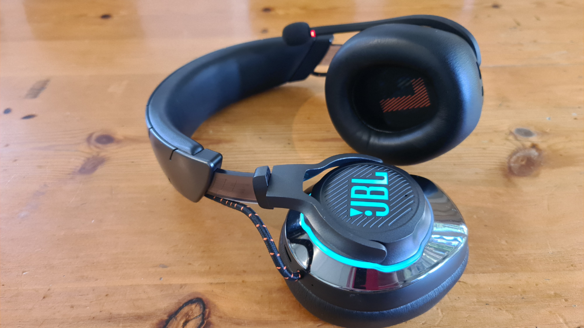 JBL Quantum 800 Review - Not The Quantum Leap We Were Hoping For ...