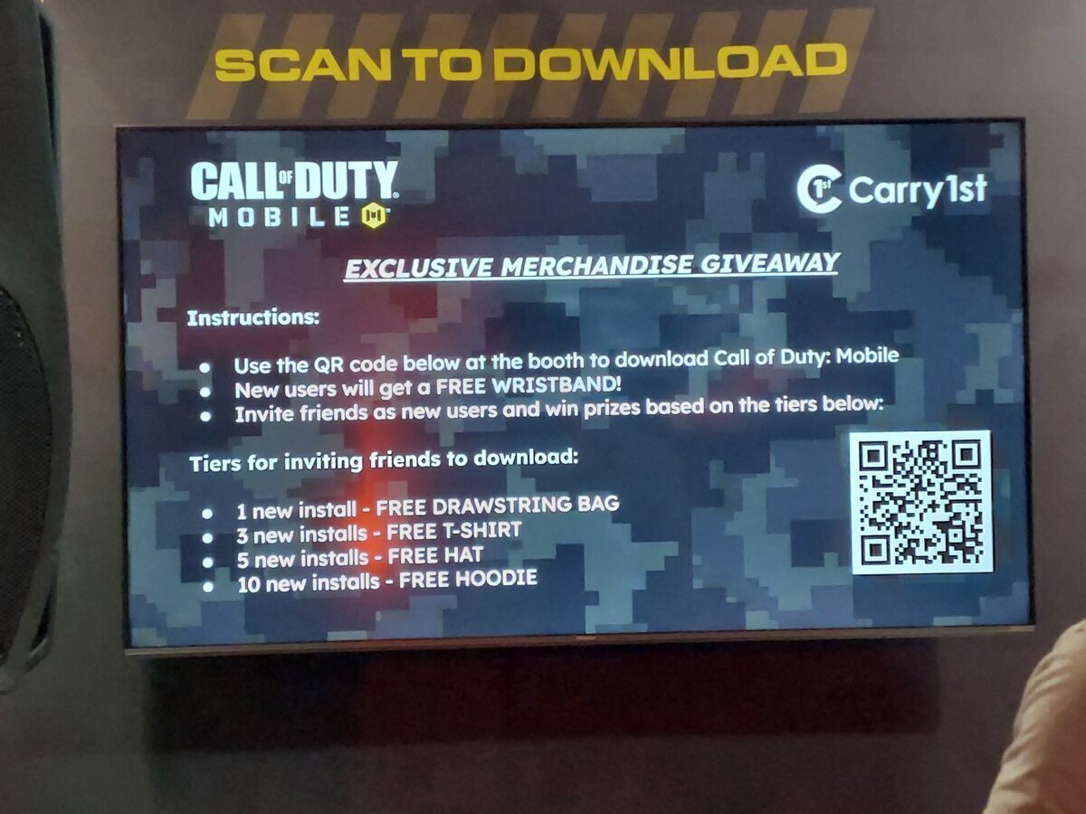 Why Spend Money When Free Stuff Can Be Had - Some Freebies At Comic Con ...