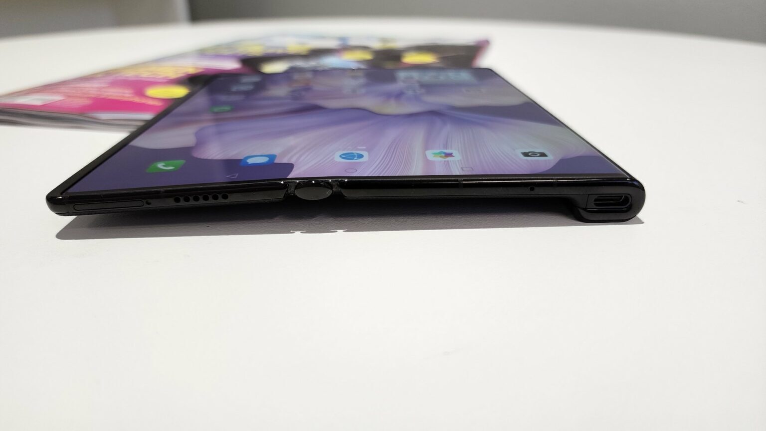 Huawei Mate Xs 2 Review - Let Me Tell You About This Mate Of Mine - Stuff South Africa