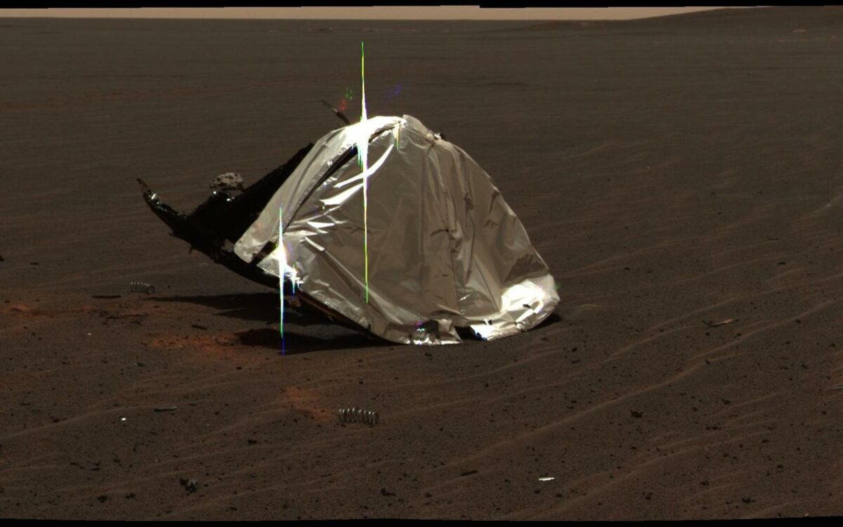 Mars Is Littered With 15,694 Pounds Of Human Trash From 50 Years Of ...