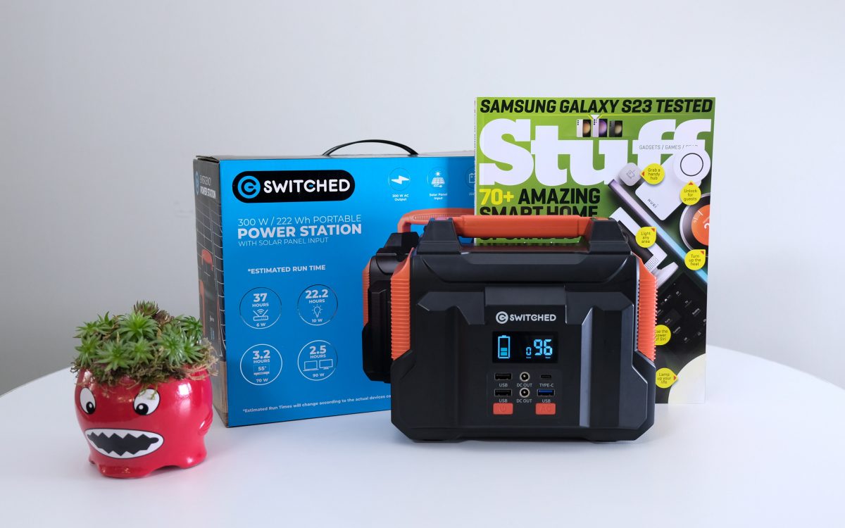 Switched 300W/222Wh Portable Power Station Review – The Entitled Middle ...