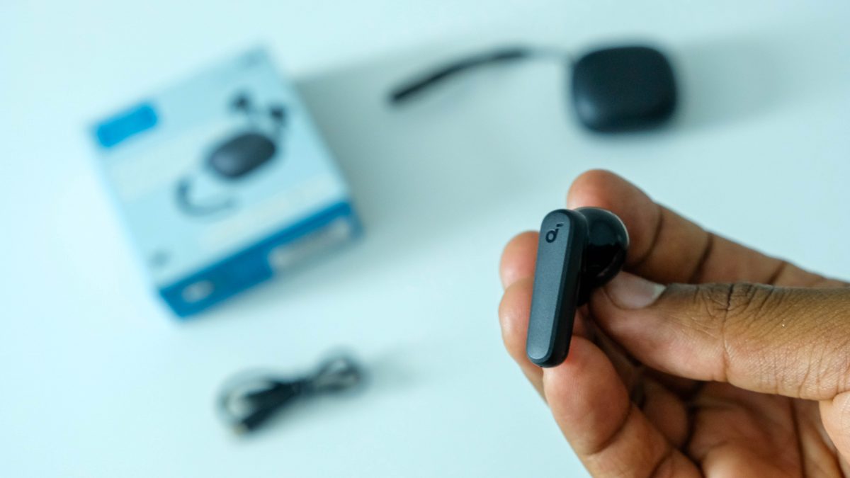 Soundcore R50i Review - Big Bass On A Baby Budget - Stuff South Africa