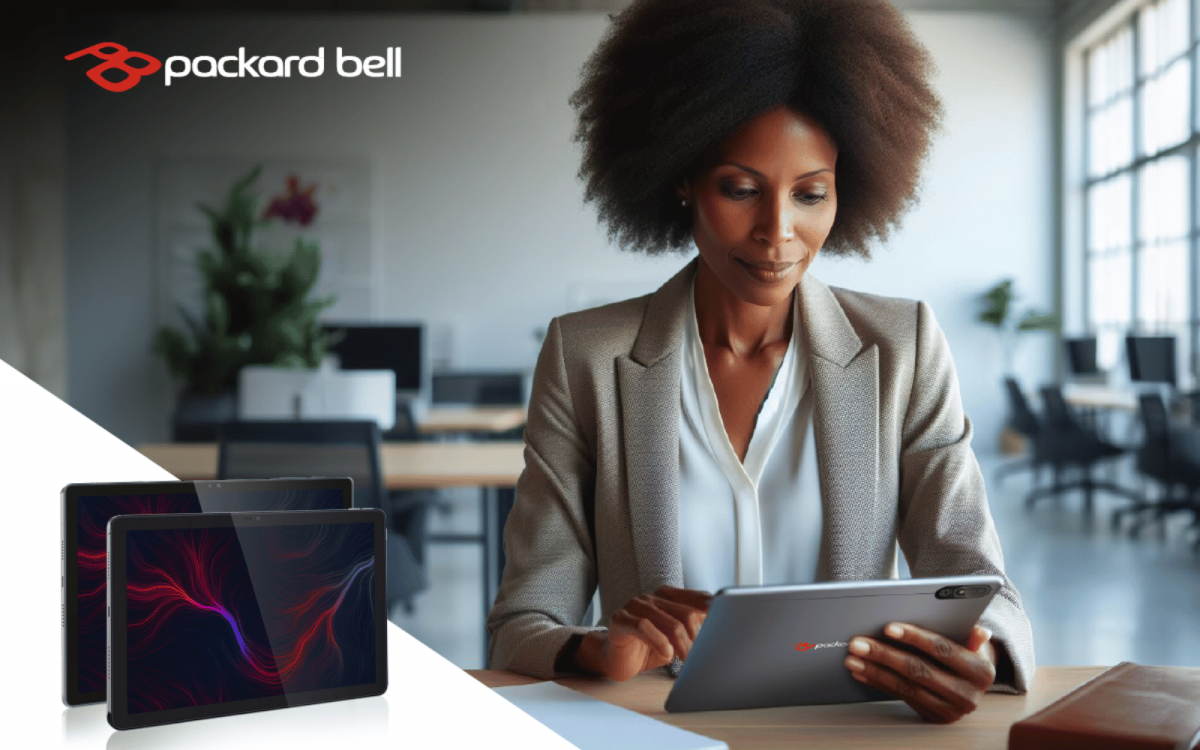 Packard Bell Takes You Speeding Around Silverstone With Its Current ...