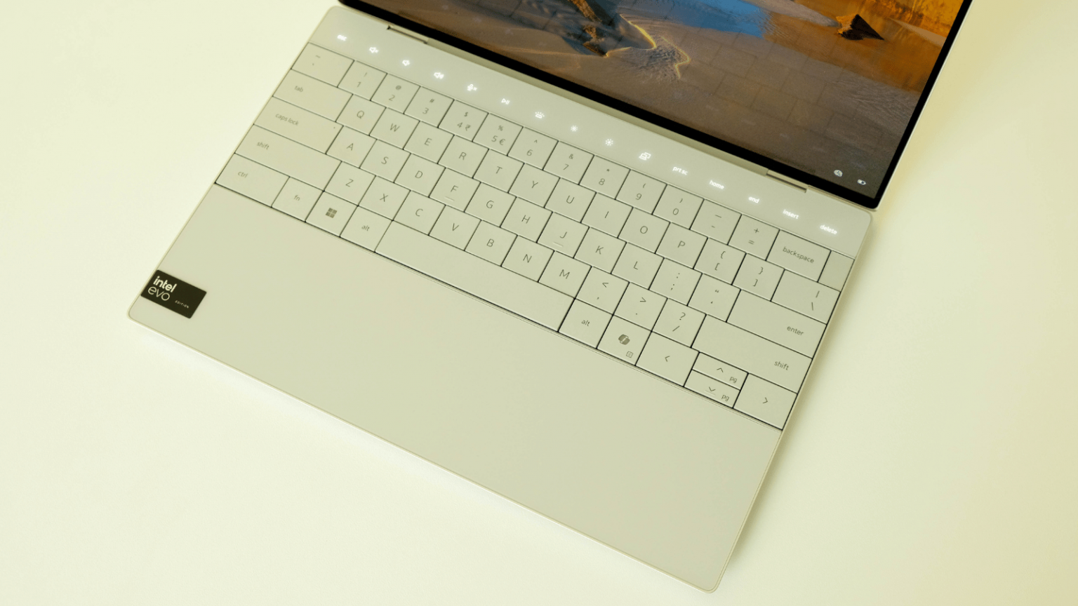 Dell XPS 13 9340 Review - Beauty + (some) Brawn - Stuff South Africa